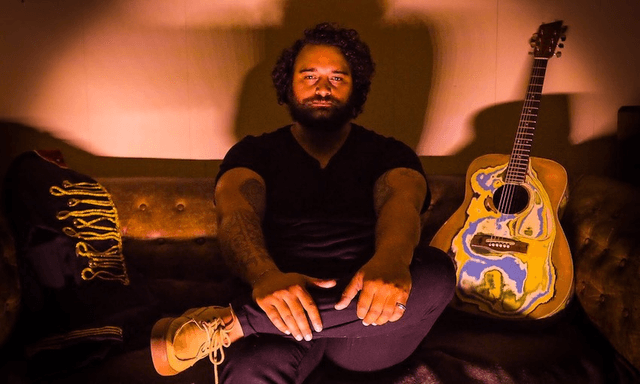 Troy Kingi wants you to know he’s a buzzy dude | The Spinoff