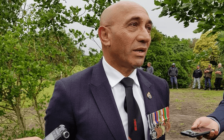 A brief history of swearing in parliament | The Spinoff