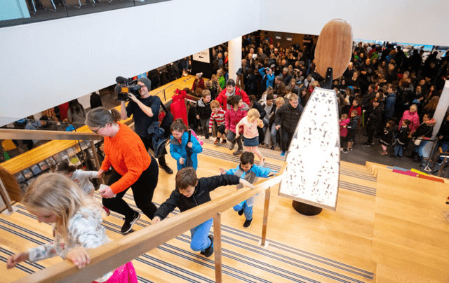 Shush: Libraries are saving New Zealand book culture, not dismantling ...