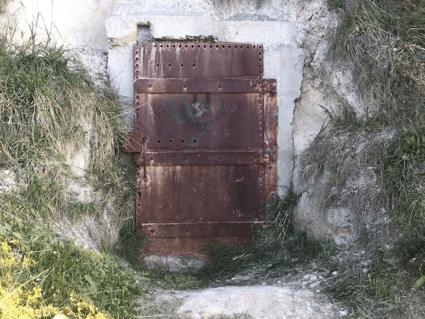 The Parihaka prisoners and the legend of the caves | The Spinoff