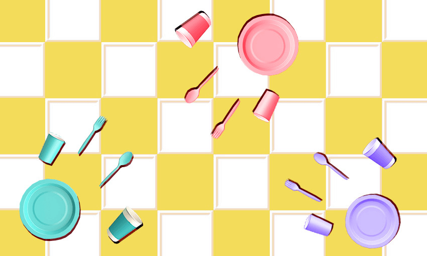 How to throw the perfect double-bubble picnic | The Spinoff