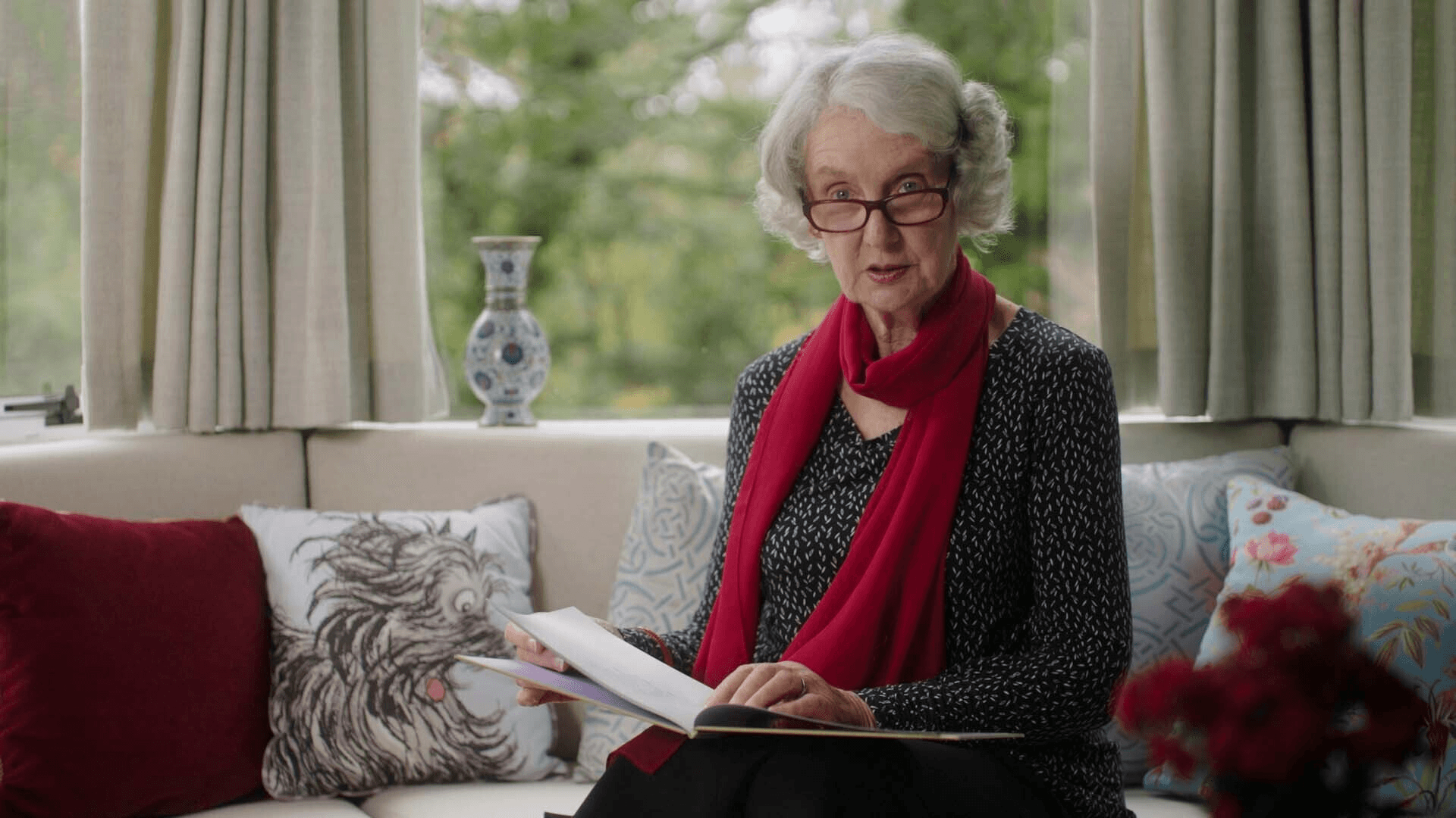 Trailer – Lynley Dodd: Writing the Pictures, Painting the Words ...