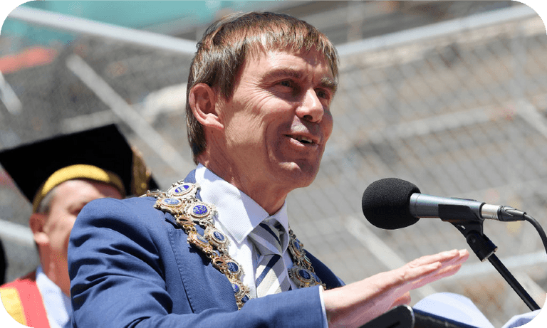 Andy Foster plots his glorious return | The Spinoff