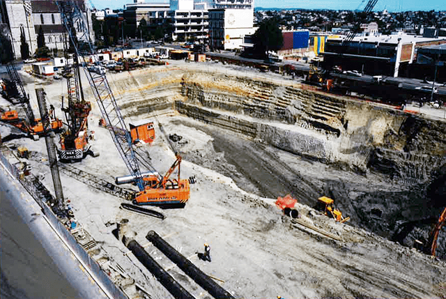 ‘It seemed impossible’: Unearthed photos show how the Sky Tower was ...