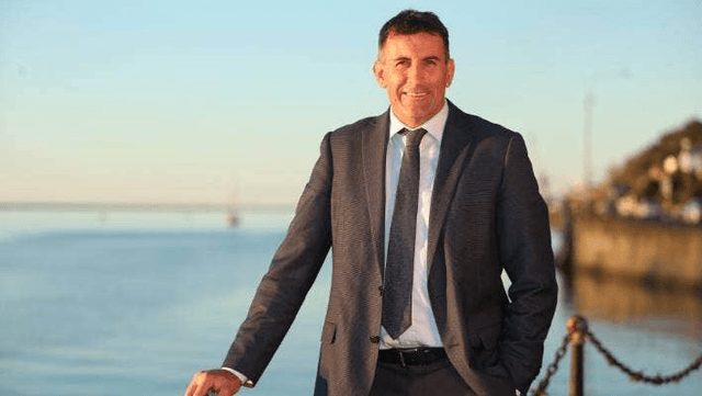 The race to lead the happiest place in Aotearoa | The Spinoff