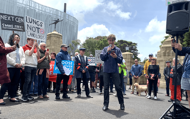 Hundreds rally against ‘anti-health’ smokefree law repeal | The Spinoff