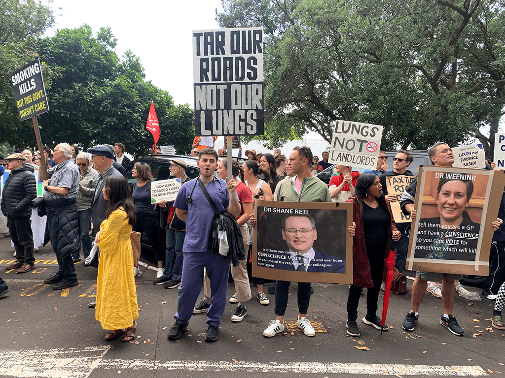 Hundreds rally against ‘anti-health’ smokefree law repeal | The Spinoff