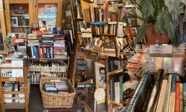 Wellington’s secondhand bookshops, ranked and reviewed | The Spinoff