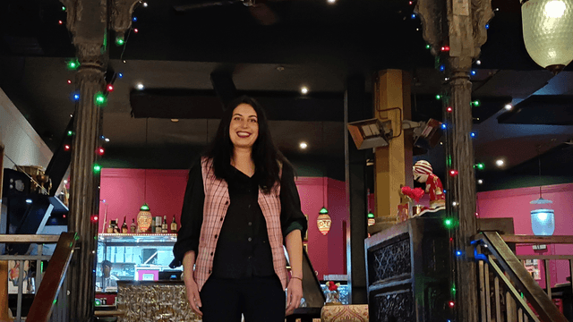 Windbag: Holy shit, there are hanging lights in that tree! | The Spinoff