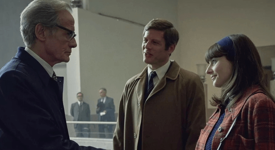 Review: Thomasin McKenzie out-sasses Bill Nighy in Netflix’s Joy | The ...