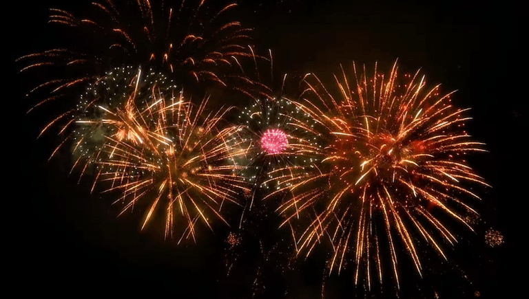 How not to start a fire, and other helpful Guy Fawkes night advice ...