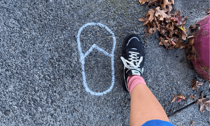 I’m obsessed with the jandal tag all over Auckland | The Spinoff